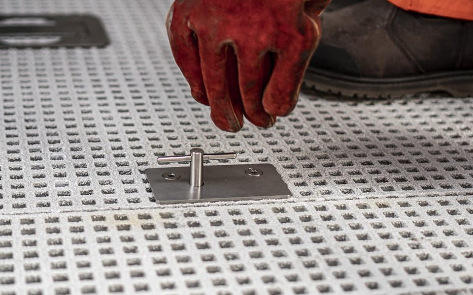 Marine-grade offshore hatch hardware | Gatemaster Offshore